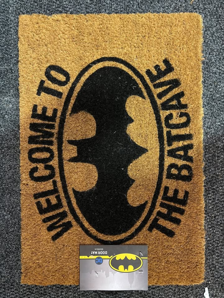 Welcome To The Batcave Batman Logo Doormat 40x60cm Red And Black - Real ...